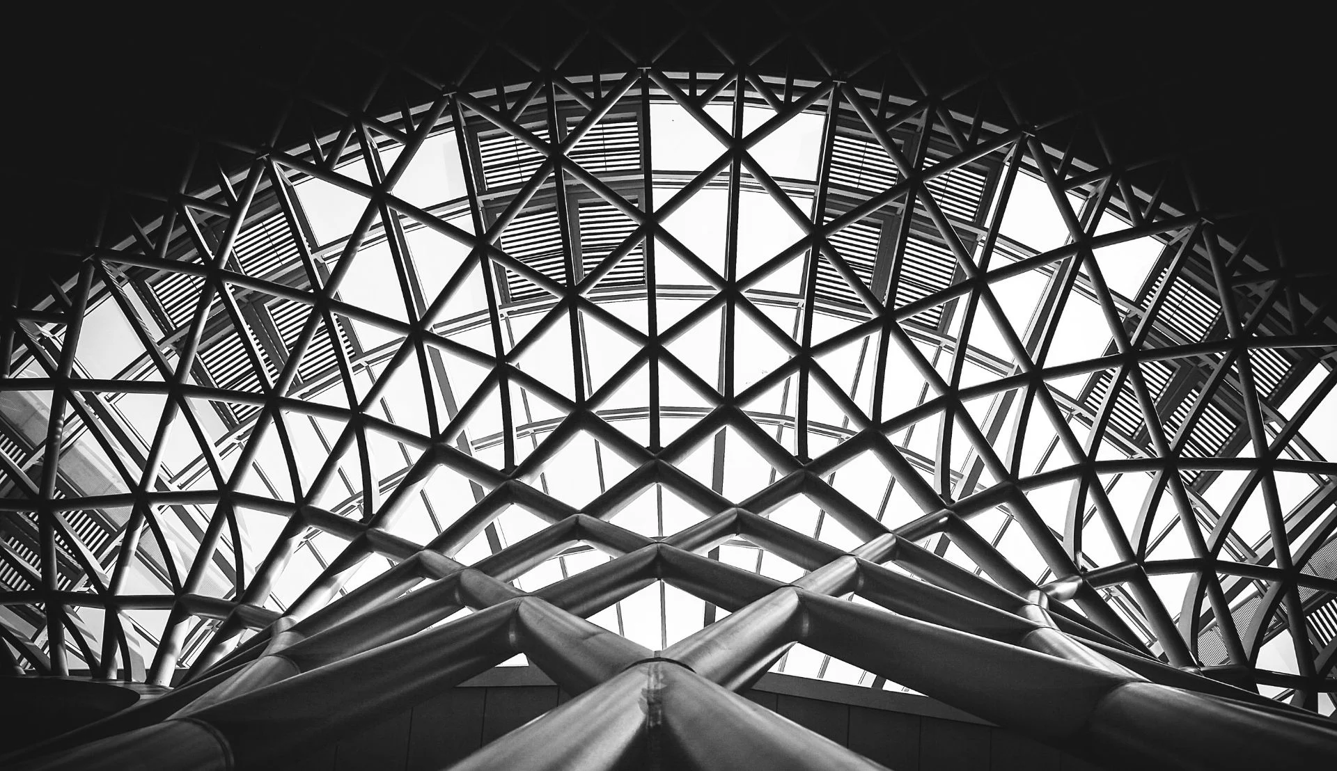 The Pros and Cons of the Most Common Types of Organizational Structures